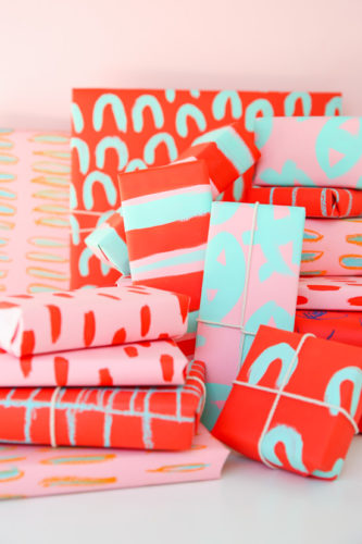 A Creative Way to Wrap a Gift Card + DIY Gift Wrap for Pattern Lovers ...