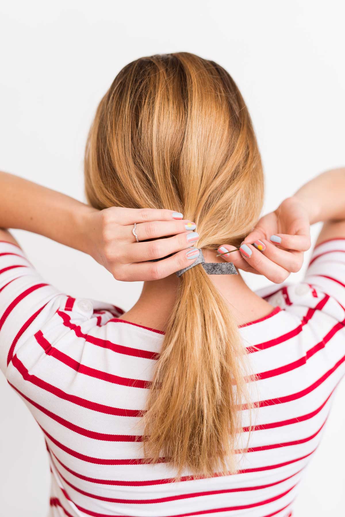 Pony Up: How to Create an Effortless Ponytail (in 3 Minutes) With a ...