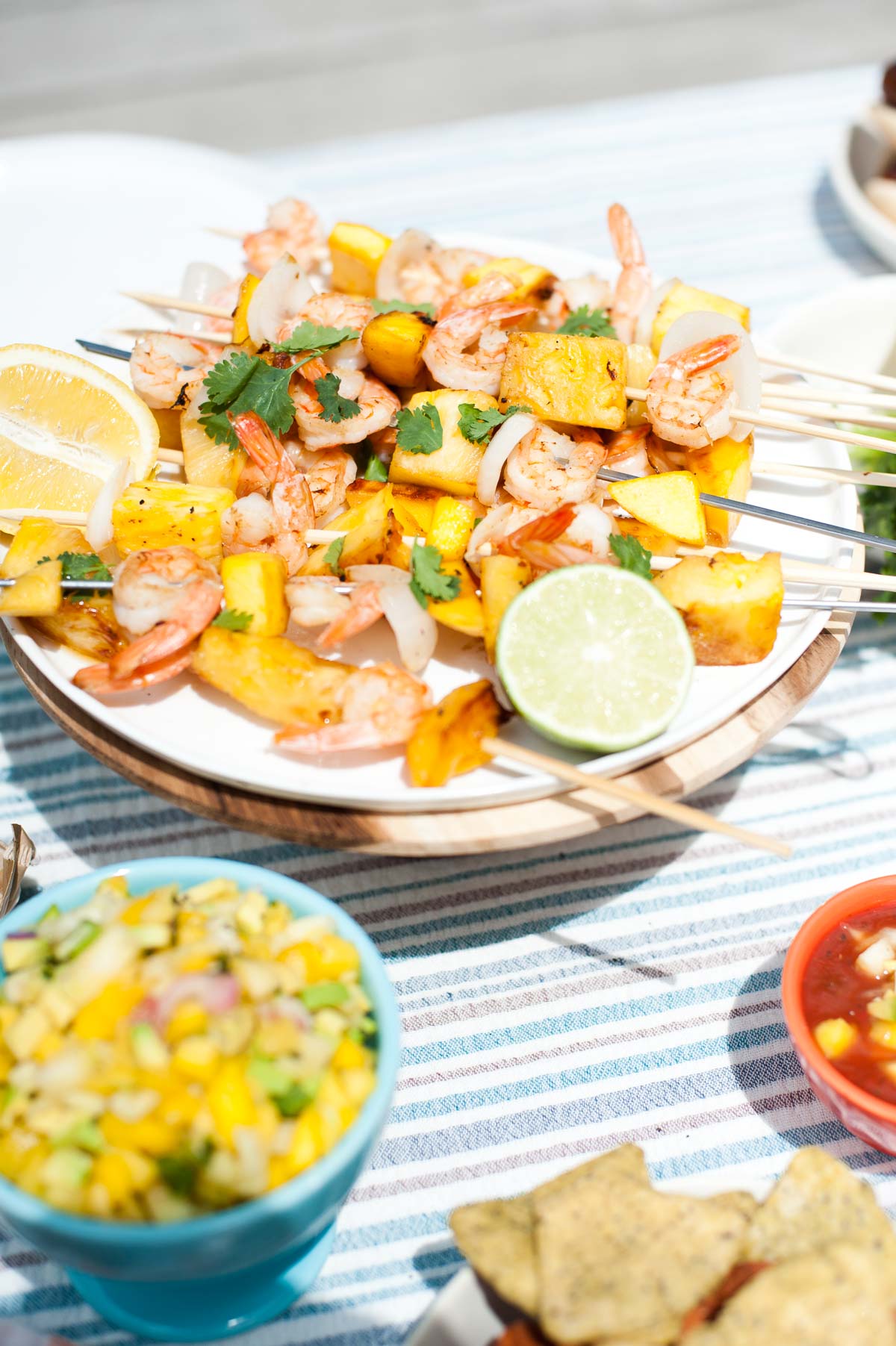 Outdoor Summer Entertaining Ideas and Recipes - Paper and Stitch