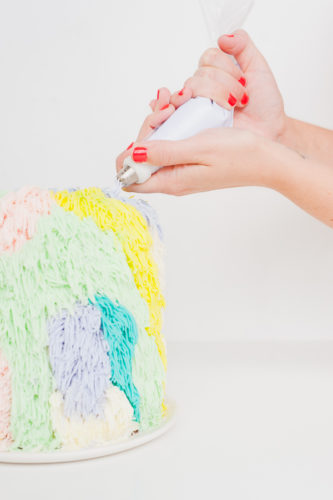 Pipe Down: A DIY Cake Piping Technique Inspired by Woven Wall Hangings ...