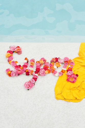 Floating Flower DIY: How to Create a DIY Flower Message (That Also Floats)