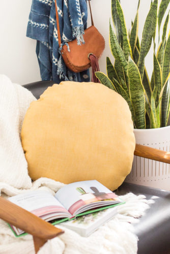 How to Sew a DIY Circle Pillow in Just a Few Minutes