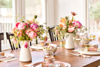 How to Throw a Minimal Spring Dinner Party (Just in time for Mother's Day)