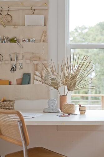 How to Make a (Huge) Hanging Wall Organizer that Only Costs $20