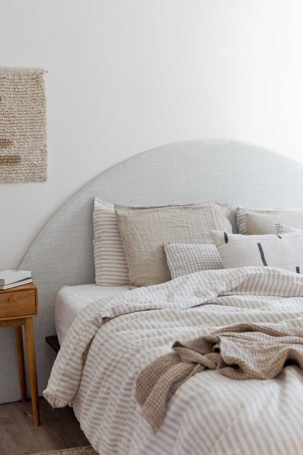 Linen Bedding 2 Ways + Our Primary Bedroom Update - Paper and Stitch