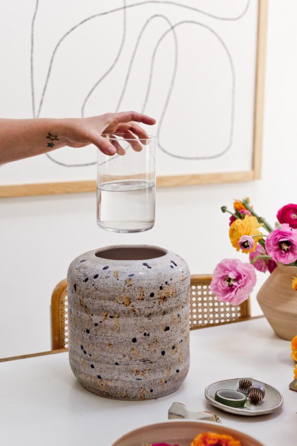 7 Flower Hacks: Arranging Flowers at Home like a Pro