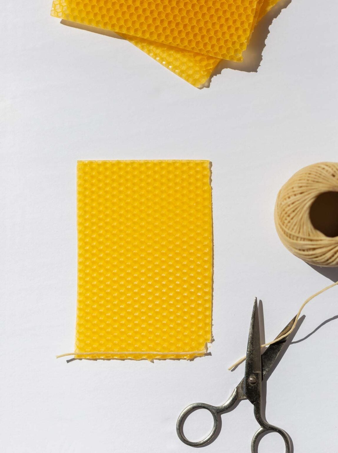 How to Make Rolled Beeswax Candles - Paper and Stitch