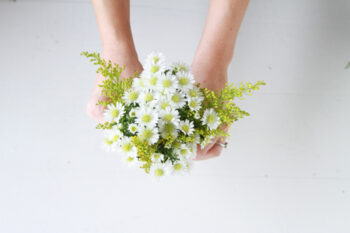 How to Make a Mini Flower Bouquet for $2 - Paper and Stitch